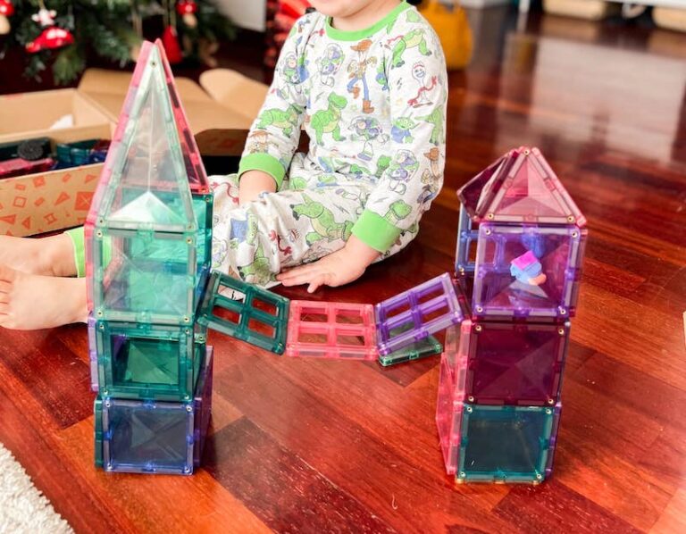 Connetix tiles have enchanted us! How we love to play!